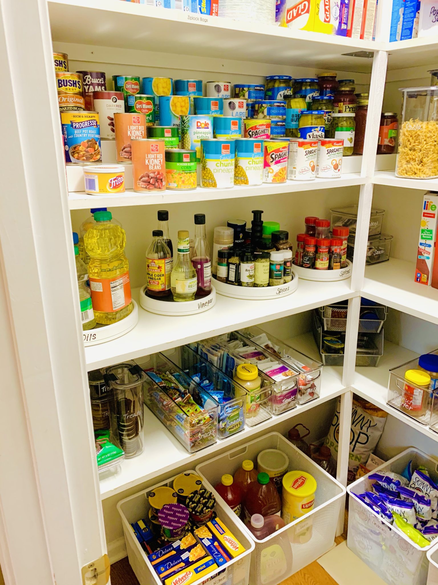 Walk-In Pantry Organization Ideas: Solutions That Maximum Space ...